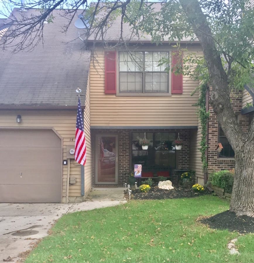 New Price- Beautiful 3 bdrms, 2.5 baths townhouse in Sharon Mews ...
