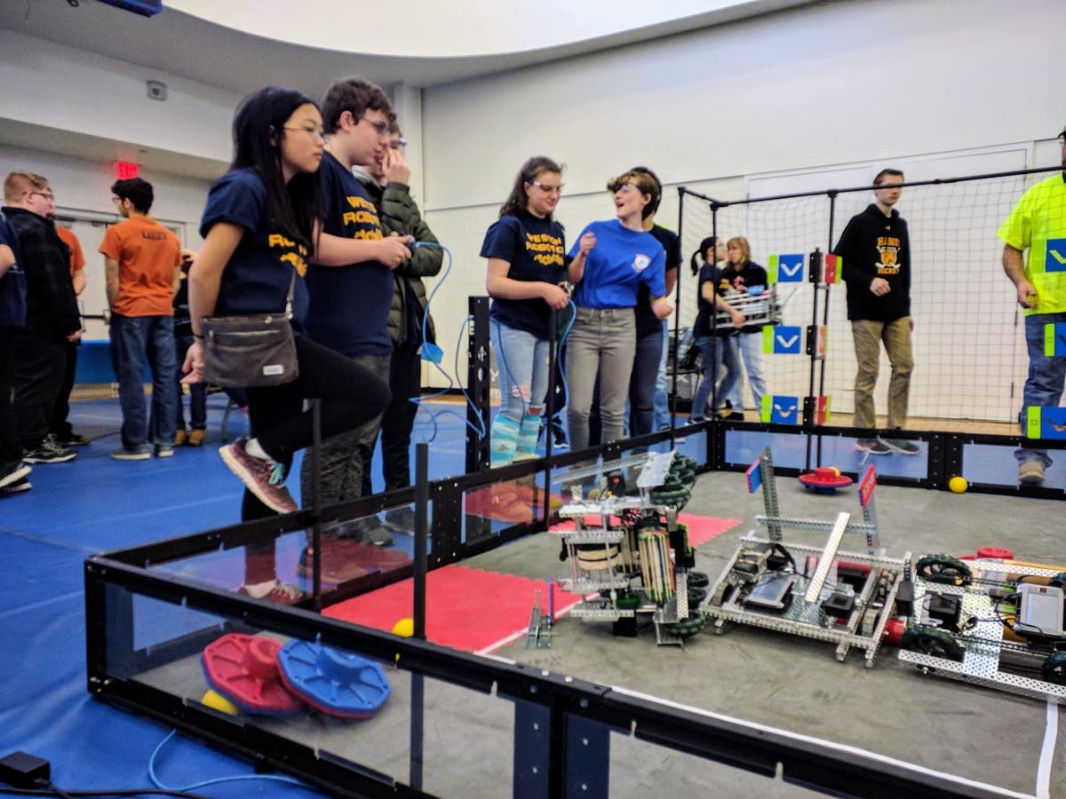 Weston Robotics Teams Head To New England Regional Championship ...
