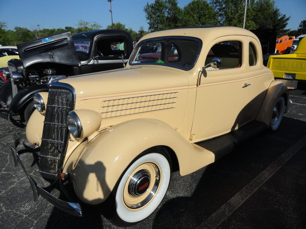 Memories Car Club Cruises Down Memory Lane | Sunset Hills, MO Patch