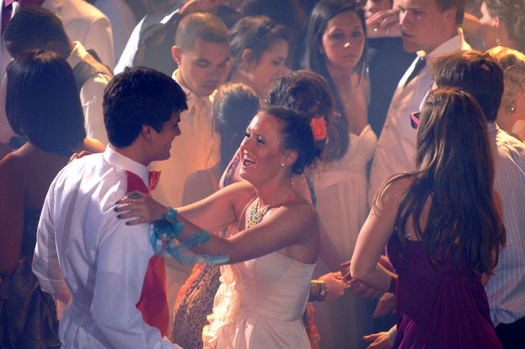 Benilde-St. Margaret's Celebrates Prom in Style | St. Louis Park, MN Patch