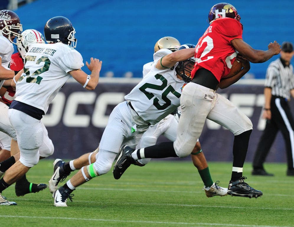South Prevails in Shriner's Football Classic, 15-12 | Hamilton, MA Patch
