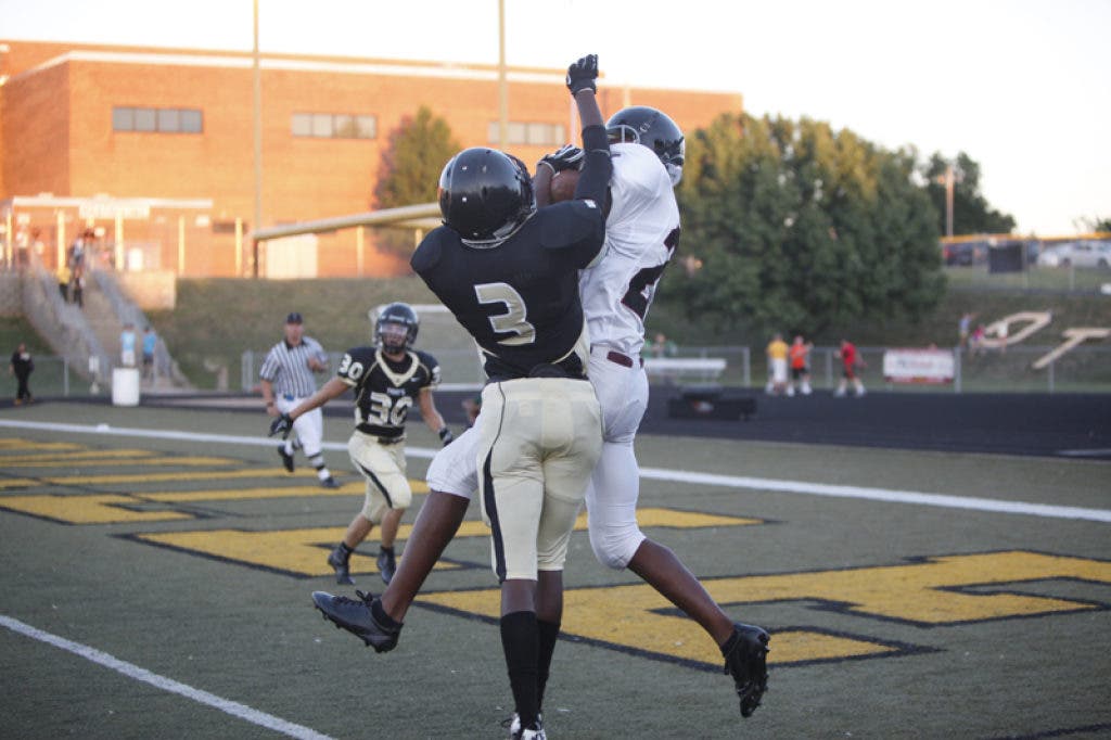 Rockwood Summit Football Warms Up with Preseason Scrimmage | Fenton, MO ...