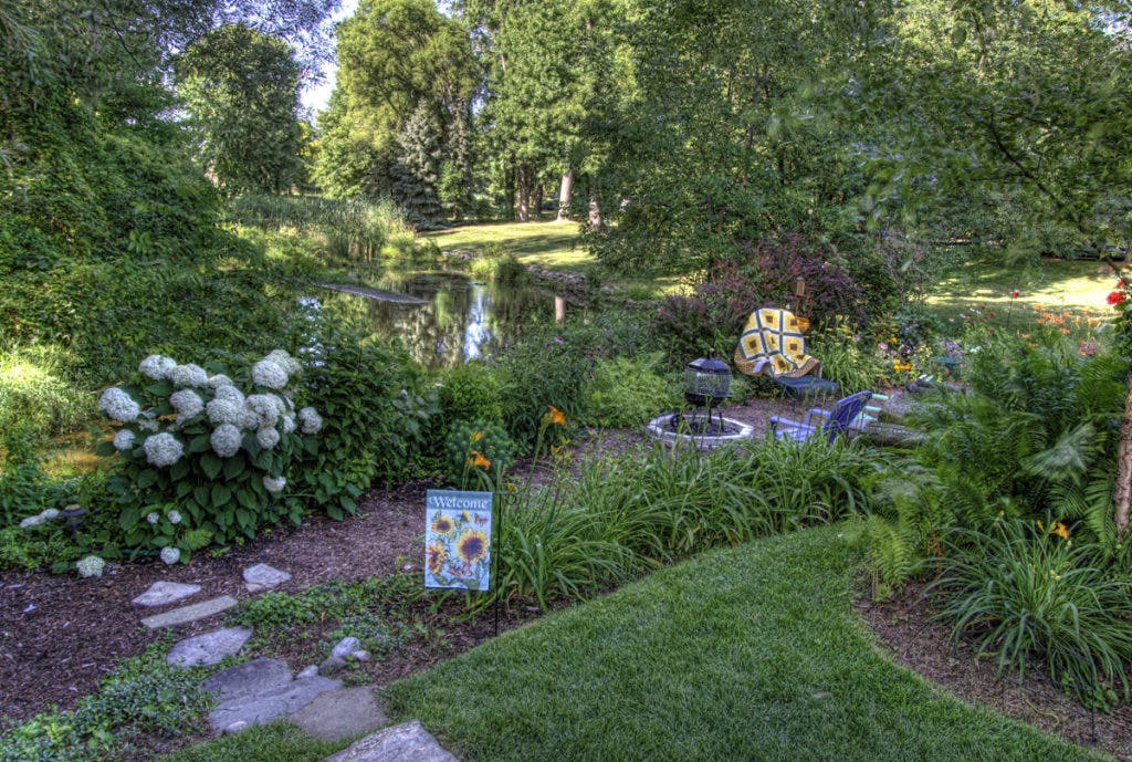 Photo Gallery: Troy Garden Club Hosts A Picture-Perfect Walk | Troy, MI ...