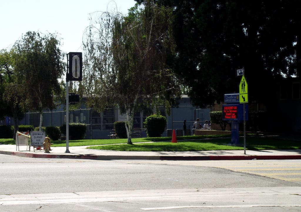 Strathern Street Elementary School Traffic Signals Operational | North ...