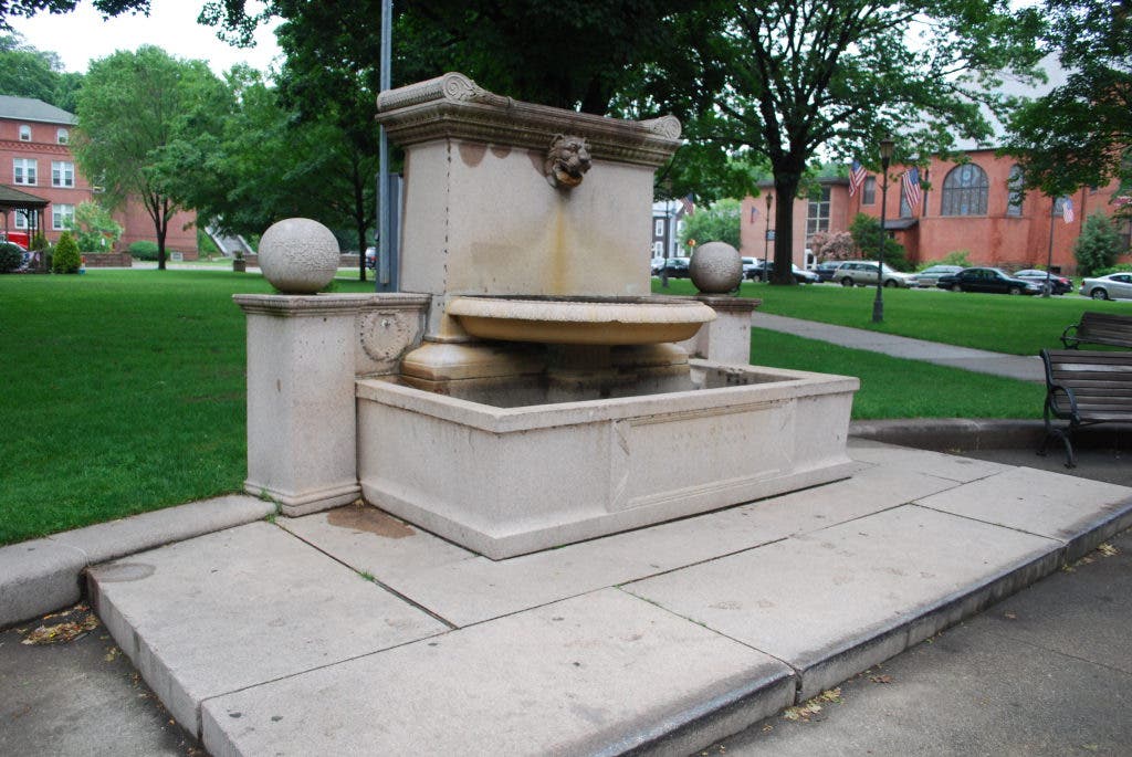 A Place in Naugatuck History: The Memorial Fountain | Naugatuck, CT Patch