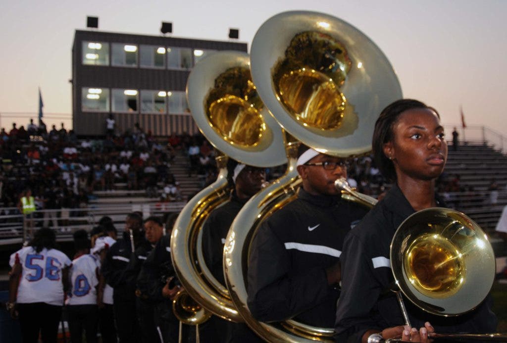 Football Photo Gallery: Rich Central Falls Hard to Runaway Bengals Team ...