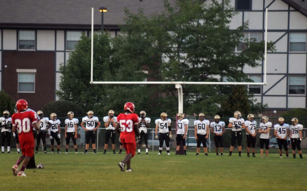 Football Photo Gallery: Bengals Win Big Over Rich Central | Oak Forest ...