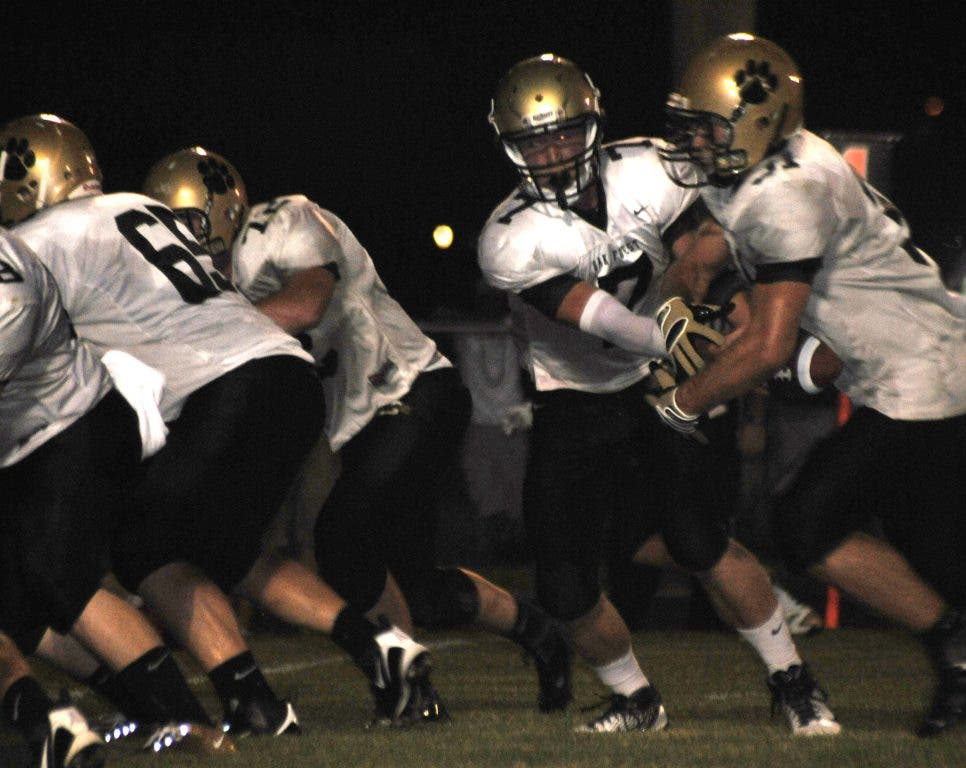 Football Photo Gallery: Bengals Win Big Over Rich Central | Oak Forest ...