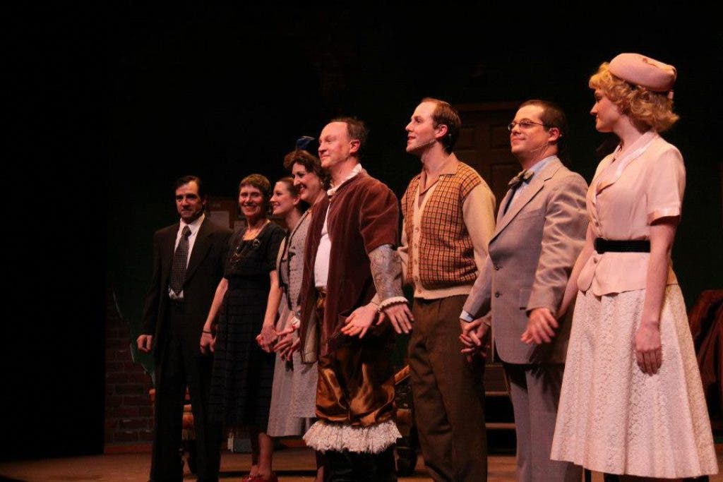 Preview of 'Moon Over Buffalo' at the Warner's Nancy Marine Studio ...