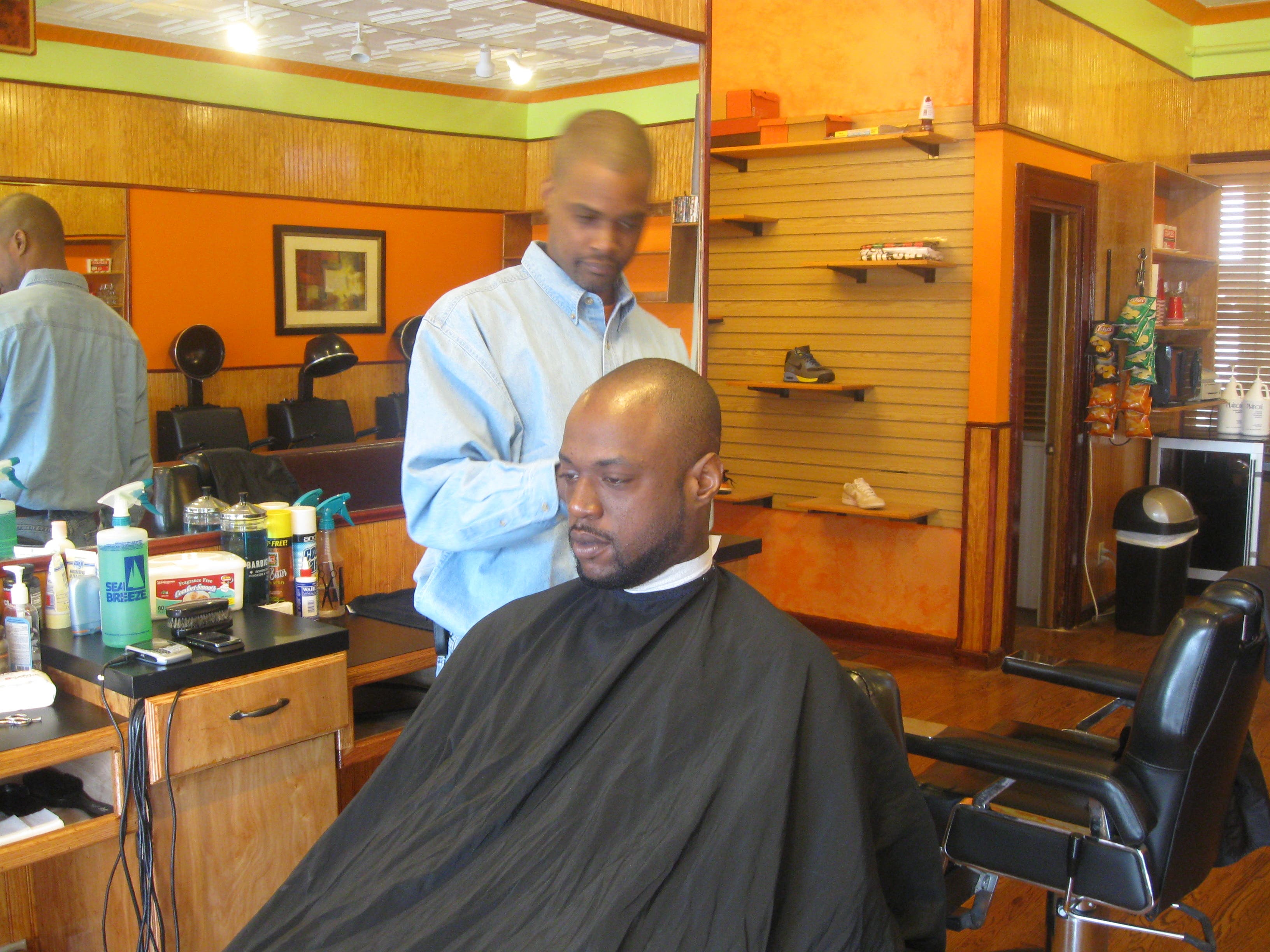 New Barbershop Opens in Former Location of Orange Tree | South Orange ...