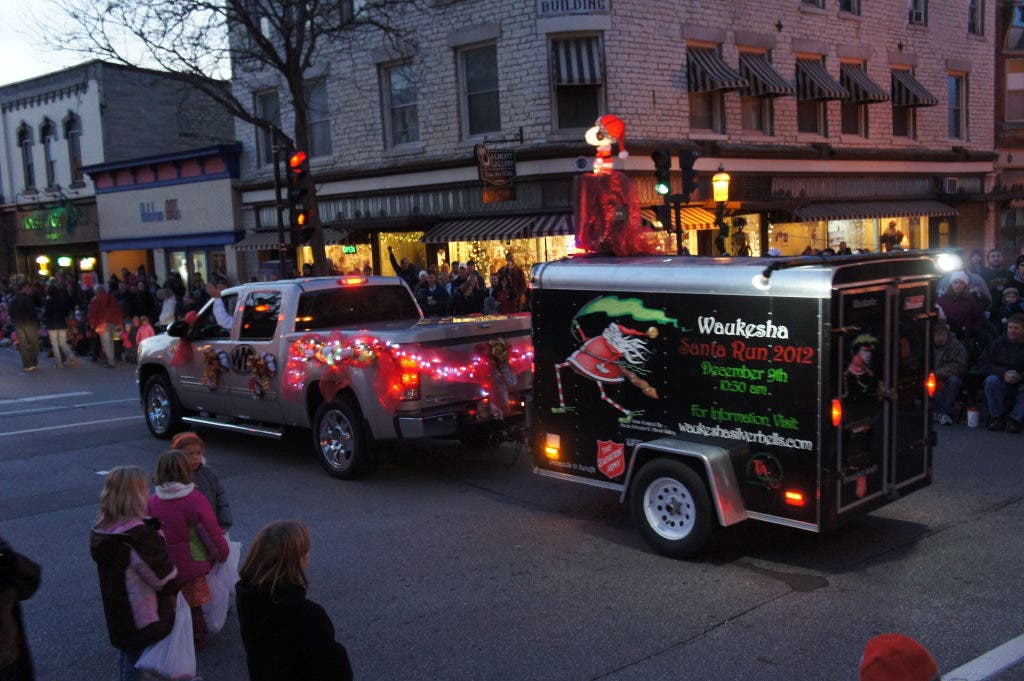 Photos: 2012 Christmas Parade in Downtown Waukesha | Waukesha, WI Patch