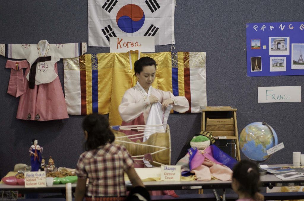 VIEWFINDER: International Night at Einstein Elementary | Redmond, WA Patch