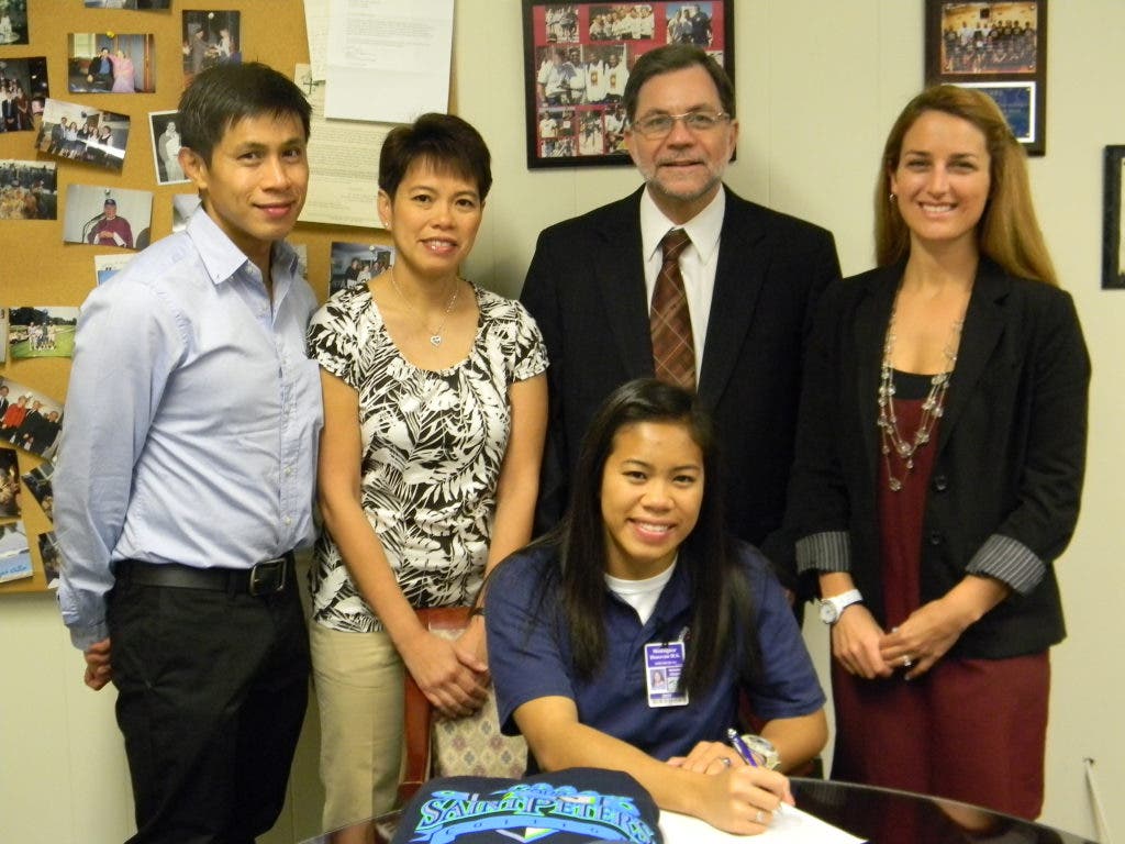 Monsignor Donovan Senior Michele Corpuz Signs With St. Peter's College ...