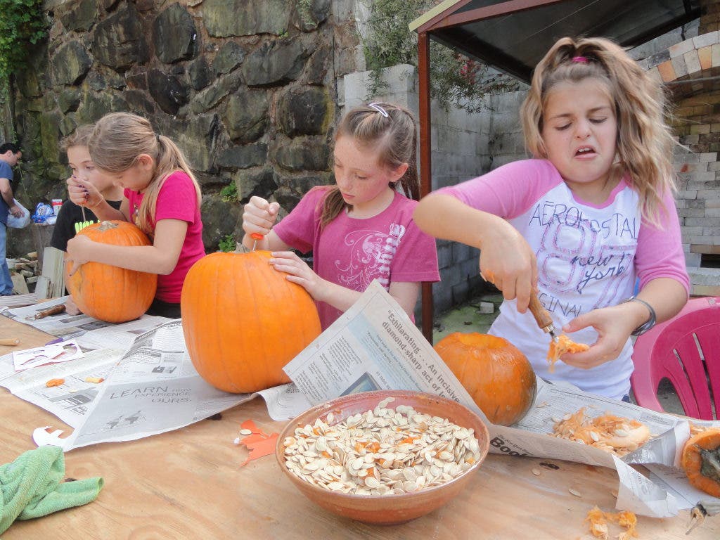 PHOTO GALLERY: Pumpkin Carving at the Hat Factory | Peekskill, NY Patch