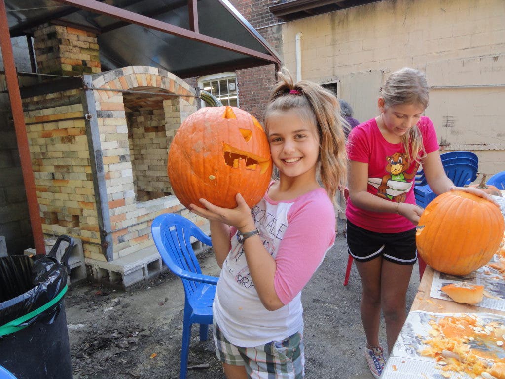 PHOTO GALLERY: Pumpkin Carving at the Hat Factory | Peekskill, NY Patch