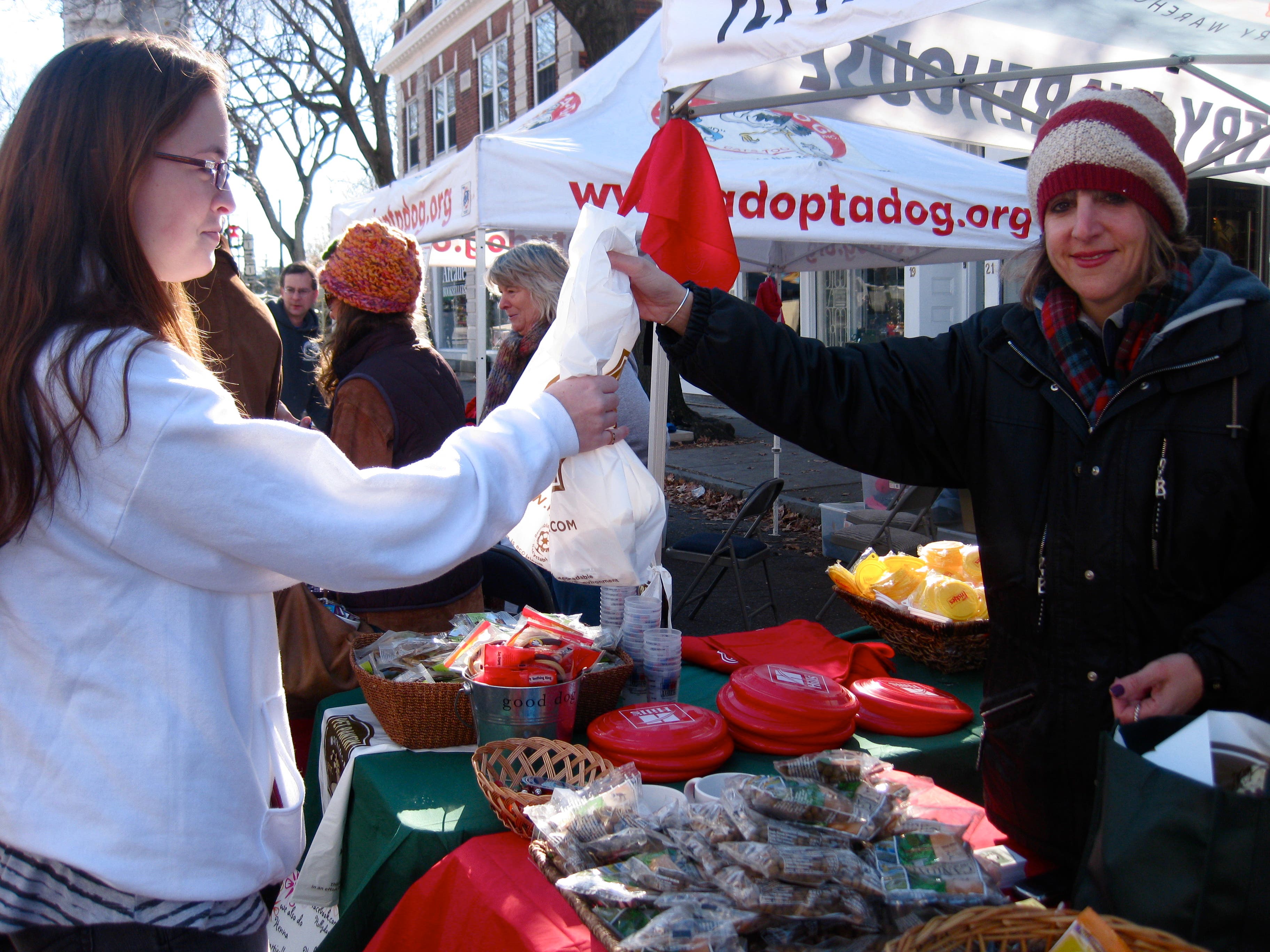 Warm Up at Mistletoe Magic and Chili Cook-off Nov. 25 | Rye, NY Patch