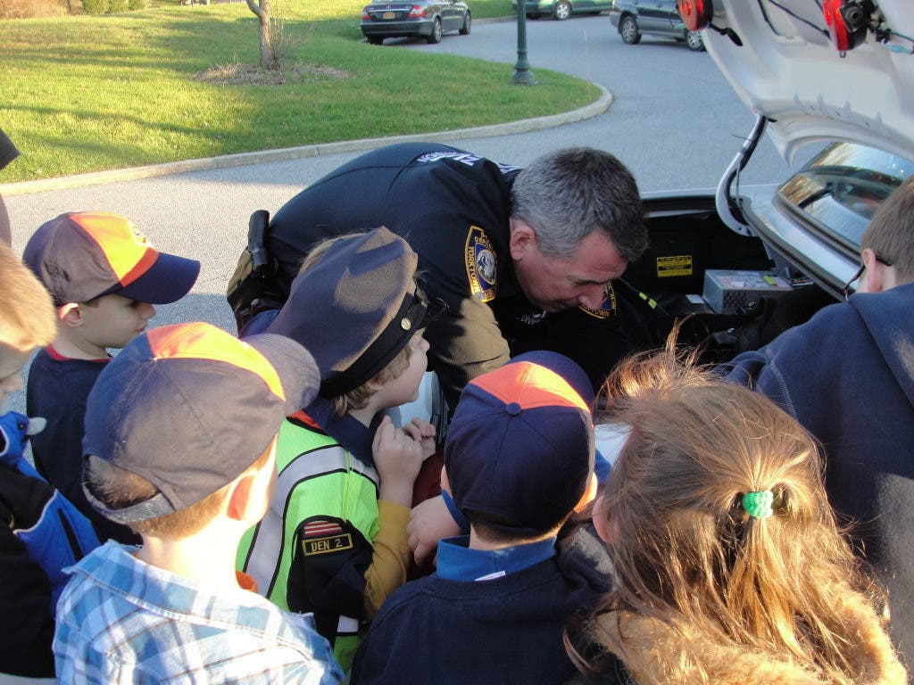 Cub Scouts Complete "Where I Live Achievement" With Visit to YPD ...