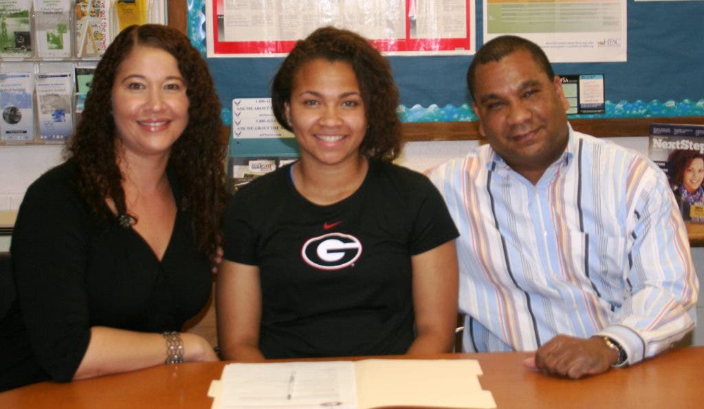 YHS Senior Toriana Patterson to Play Soccer in College | Yorktown, NY Patch