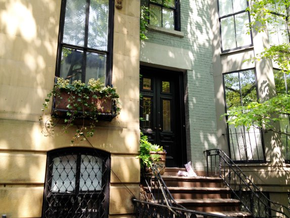 15 Tips For a Successful Stoop Sale | Carroll Gardens, NY Patch
