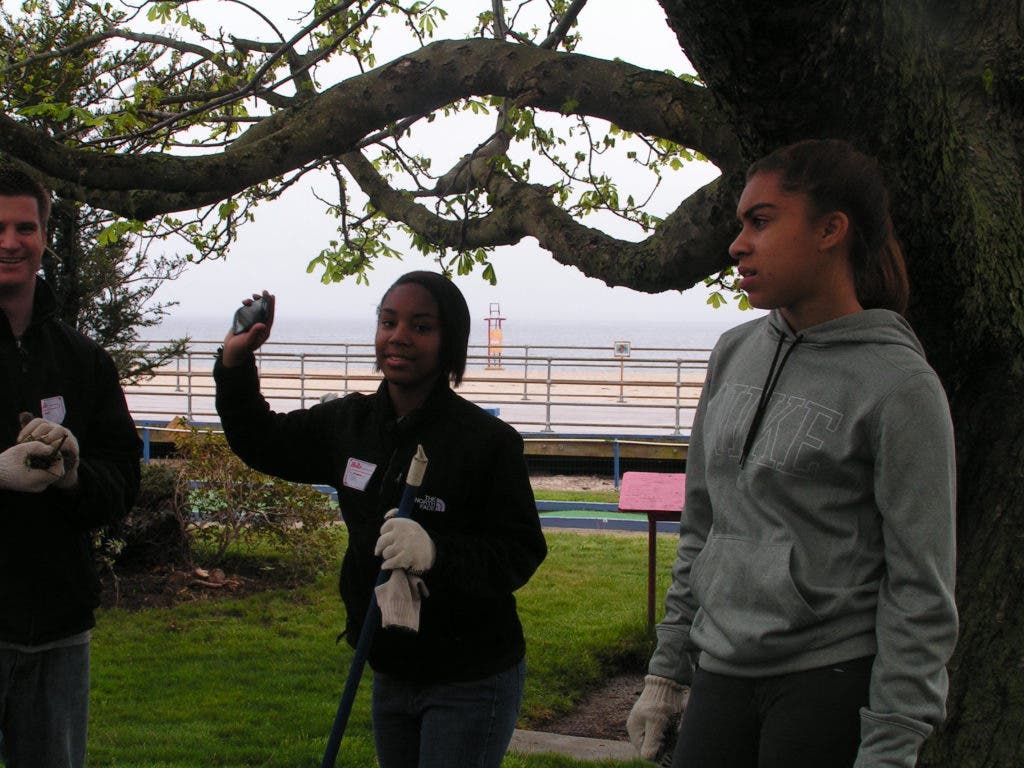 BDJMS Students Give Back to the Environment | New London, CT Patch