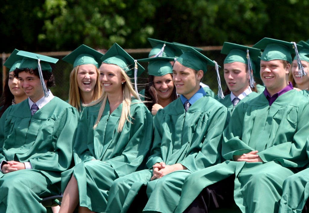 ViewFinder: Greendale High Graduation | Greendale, WI Patch