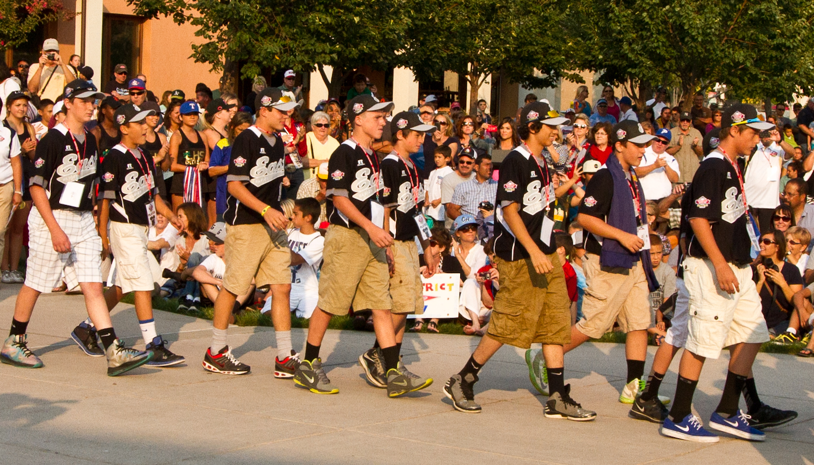 Little League World Series Opening Day Parade in Photos | Livermore, CA ...