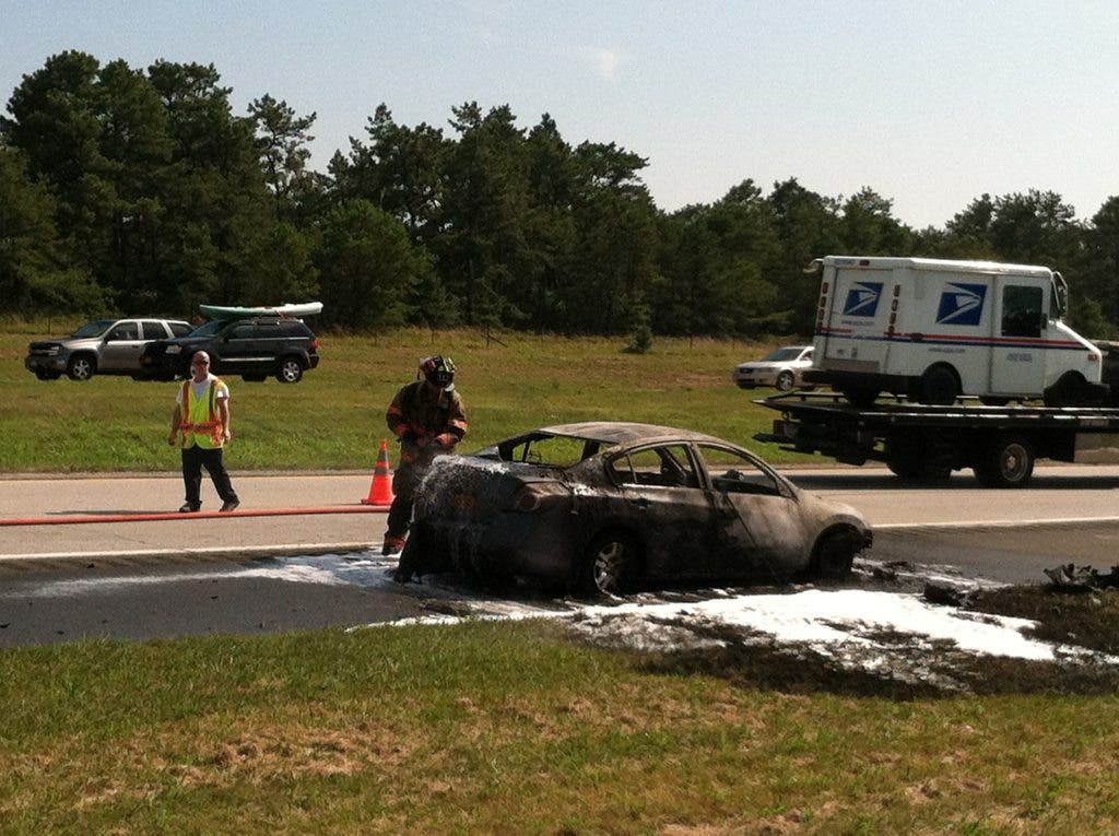 Firefighters Battle Fully Engulfed Car Fire on Sunrise Highway (Photos ...
