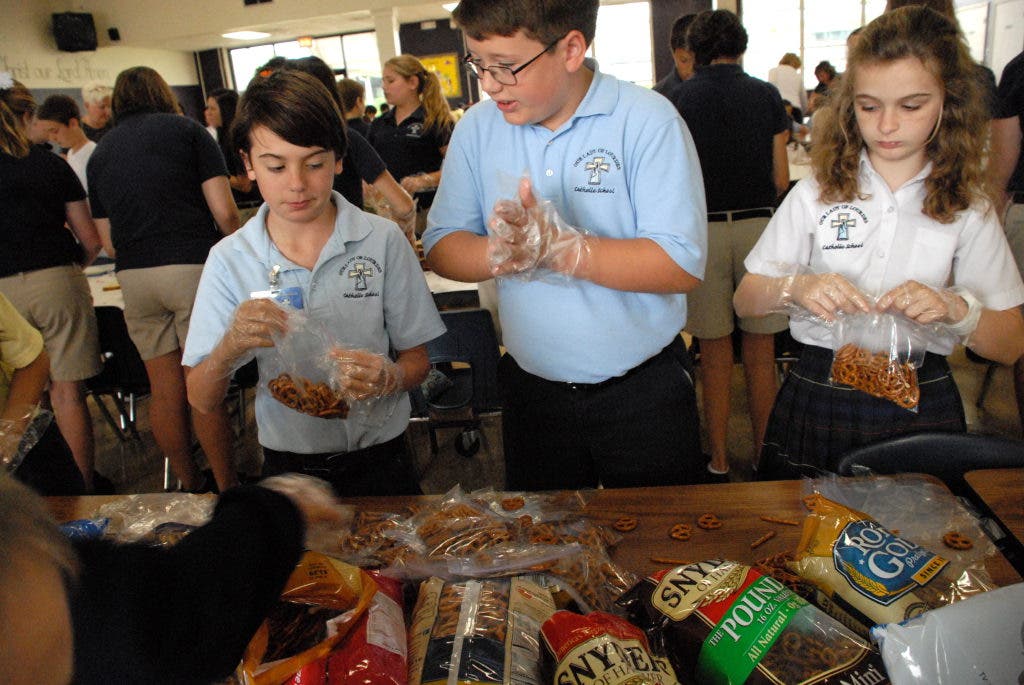Students Make Leap Day Lunches for the Homeless | Dunedin, FL Patch