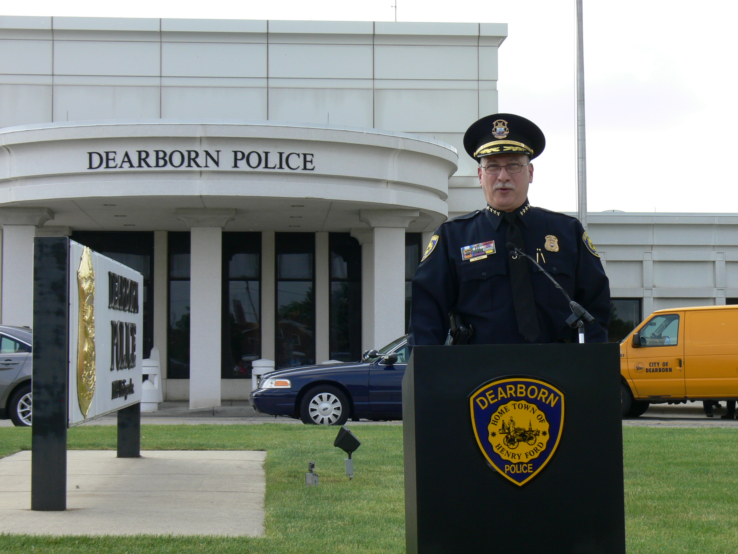 Dearborn Police, Schools Lead Movement to Stop Distracted Driving ...