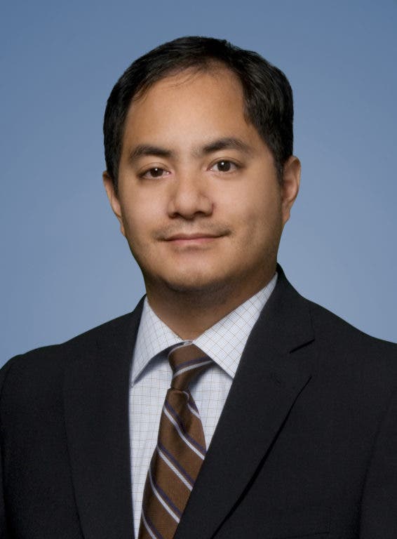 Dr. Marc Fajardo Joins Hinsdale Orthopaedics | New Lenox, IL Patch