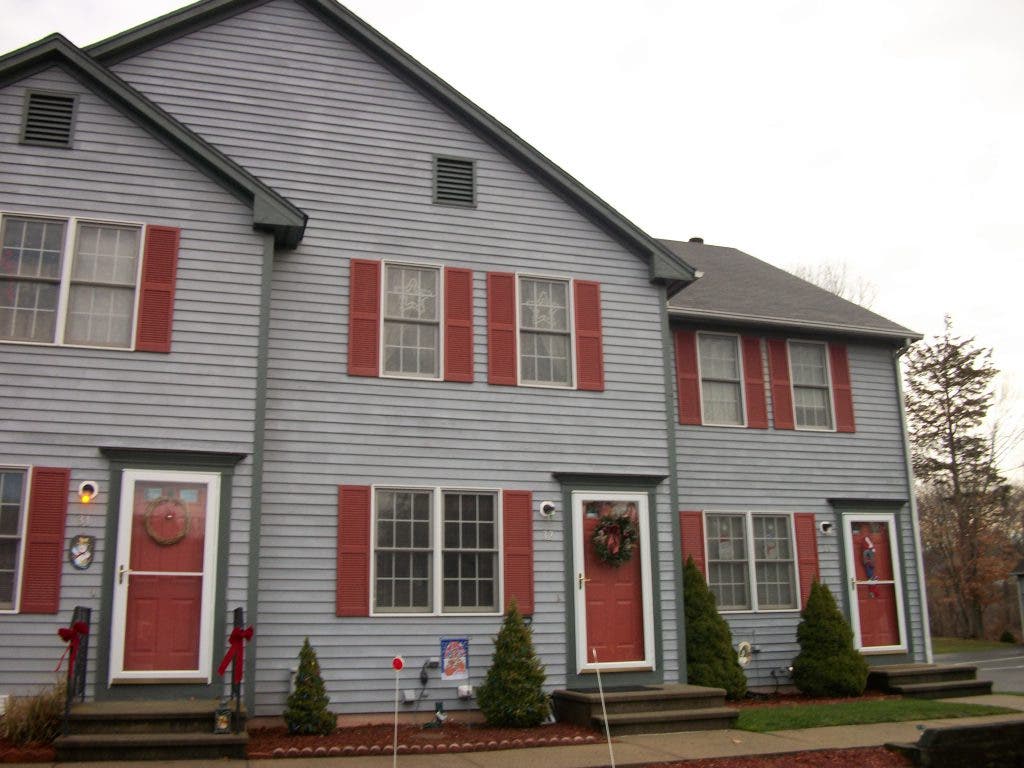 Beautiful, newer townhouse house condo available for rent January 1 ...