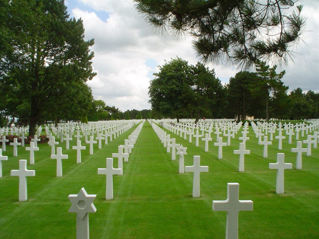 American Overseas Military Cemeteries-Home To 124,917 American War Dead ...
