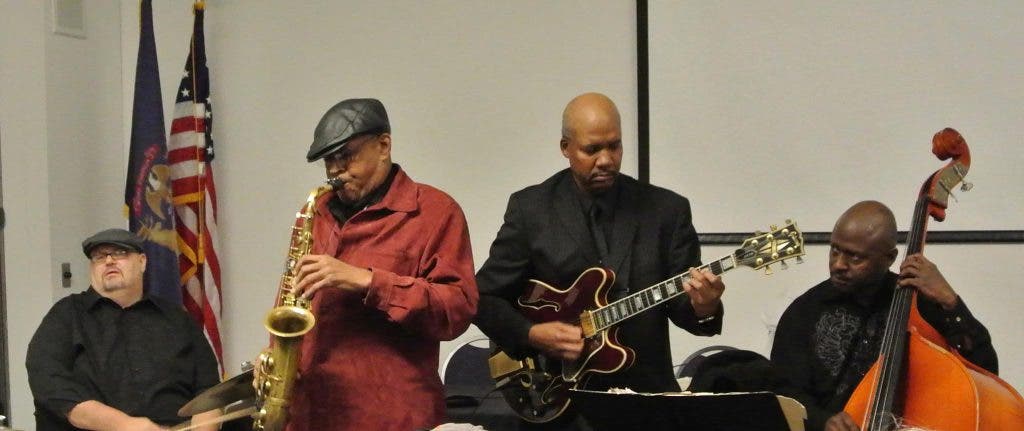 The RJ Spangler Trio with Jazz Saxophonist Larry Smith | Rochester, MI ...