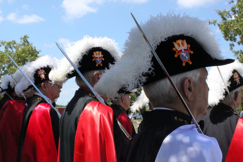 VIDEO: West Elfers Cemetery's Memorial Day Service Honors Local WWII ...