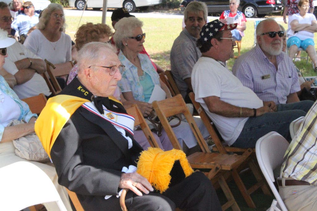 VIDEO: West Elfers Cemetery's Memorial Day Service Honors Local WWII ...
