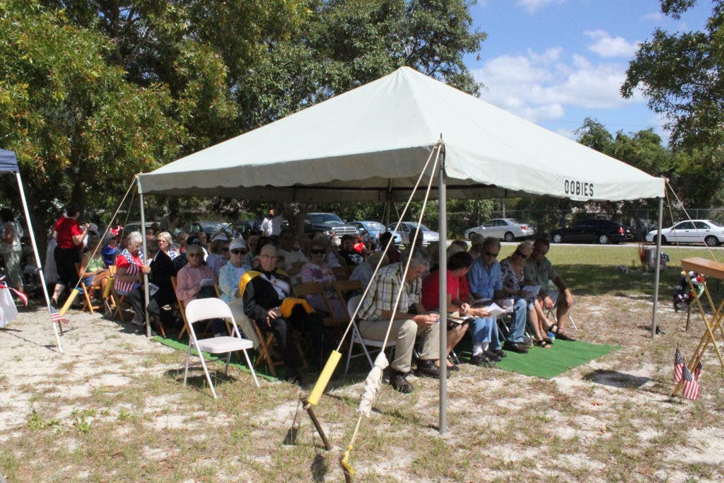 VIDEO: West Elfers Cemetery's Memorial Day Service Honors Local WWII ...