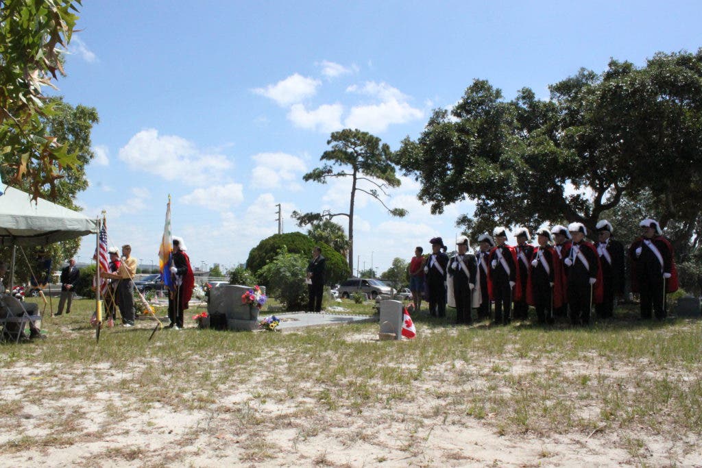 VIDEO: West Elfers Cemetery's Memorial Day Service Honors Local WWII ...