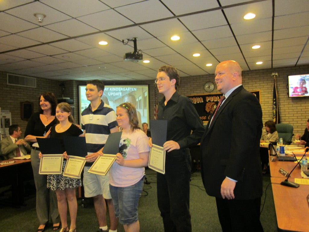 New Administration Contracts Announced at BOE Meeting | Massapequa, NY ...