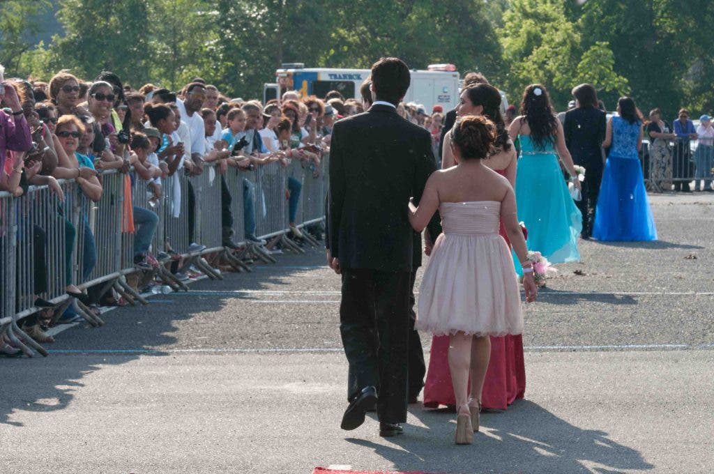PHOTOS: Teaneck High School Prom 'Show Off' | Teaneck, NJ Patch