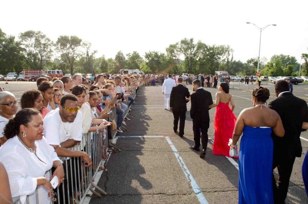 PHOTOS: Teaneck High School Prom 'Show Off' | Teaneck, NJ Patch