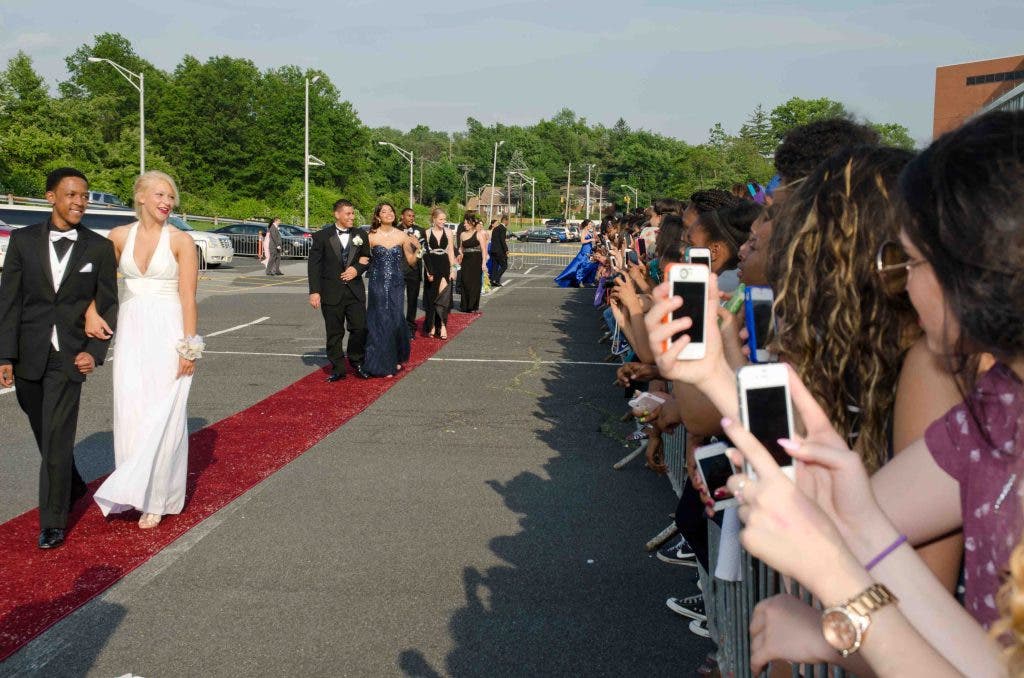 PHOTOS: Teaneck High School Prom 'Show Off' | Teaneck, NJ Patch