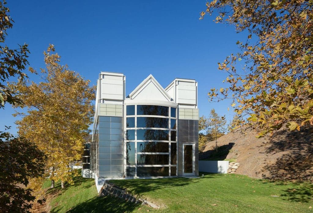 Malibu Architect Ed Niles Masterpiece up for Sale on Mulholland ...