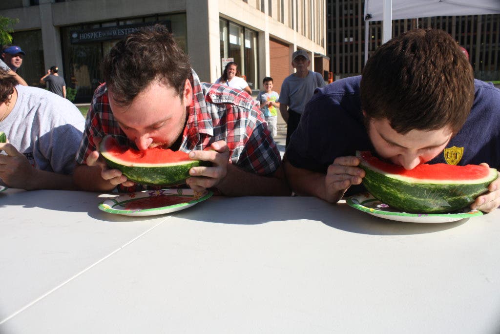 Eaters of Lakewood Watermelon Eating Contest at the Summer Meltdown ...