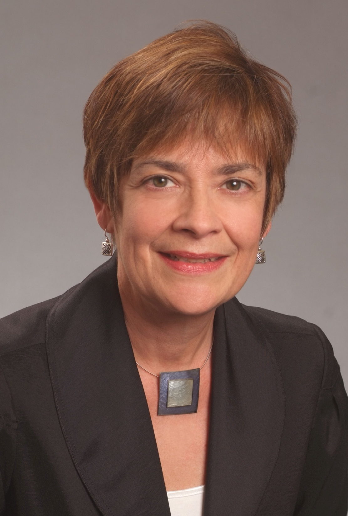 Elizabeth Darrow Named to Hospice of the Valley Professional Advisory ...