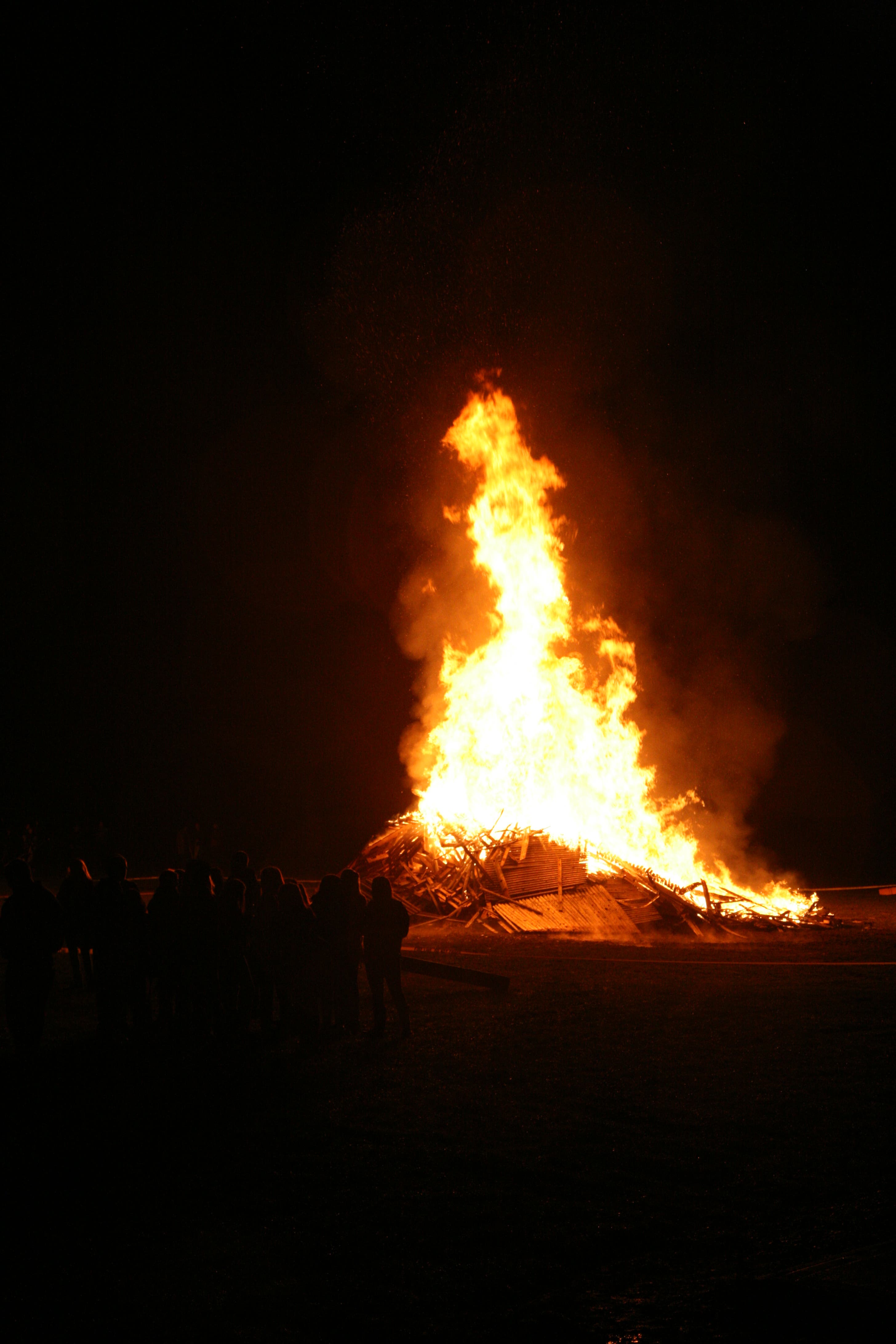 Photo Gallery: Homecoming Bonfire Gets WHS Ready for Football ...