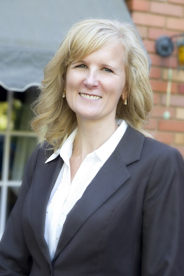 Caitlin O'Halloran Announces Campaign for DUSD Board, Three Seats ...