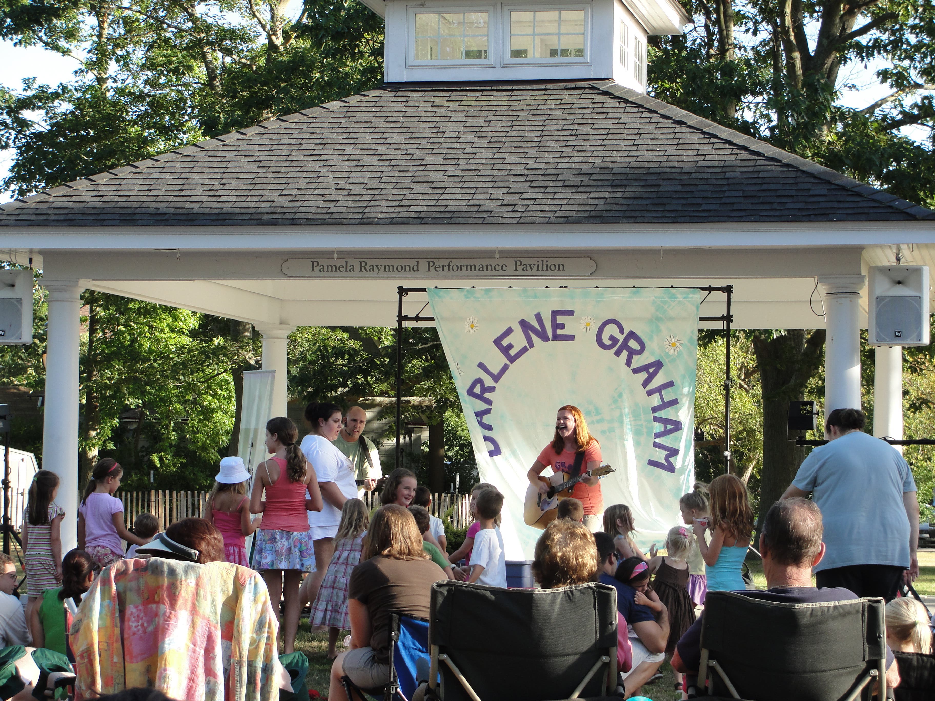 Darlene Graham Serenades the Kids | Sayville, NY Patch
