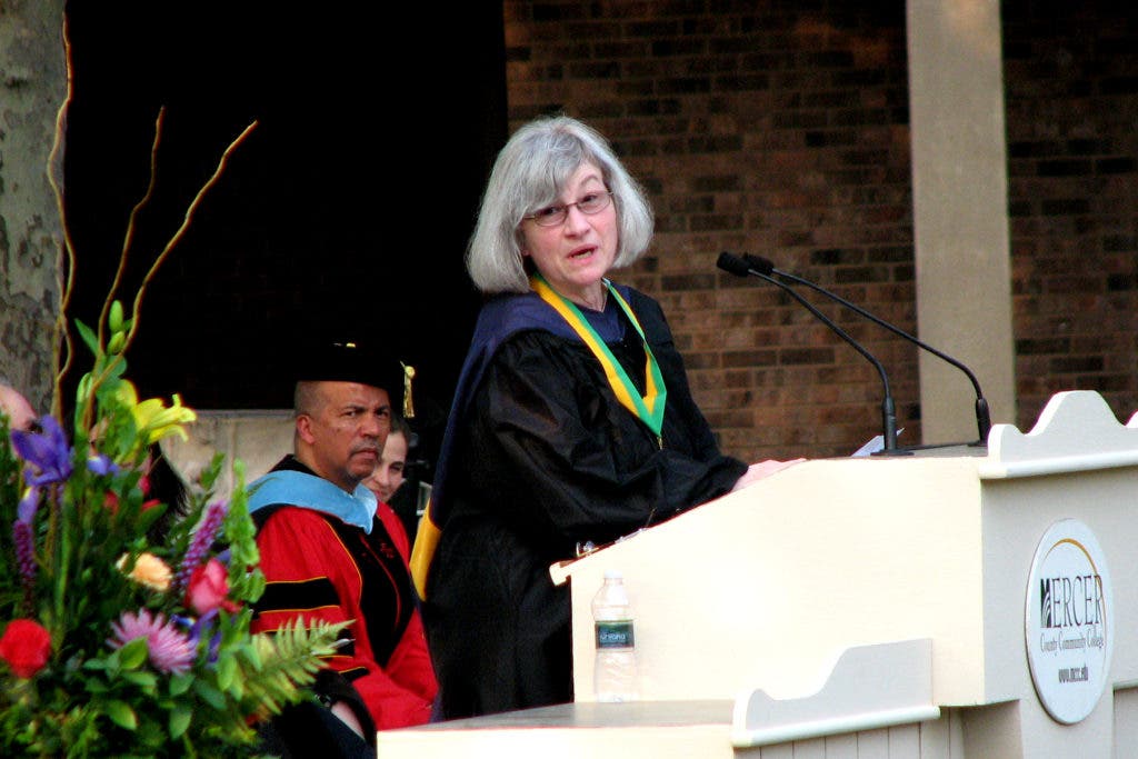 Yvonne Greenbaun Receives Mccc S 2011 Distinguished Teaching Award