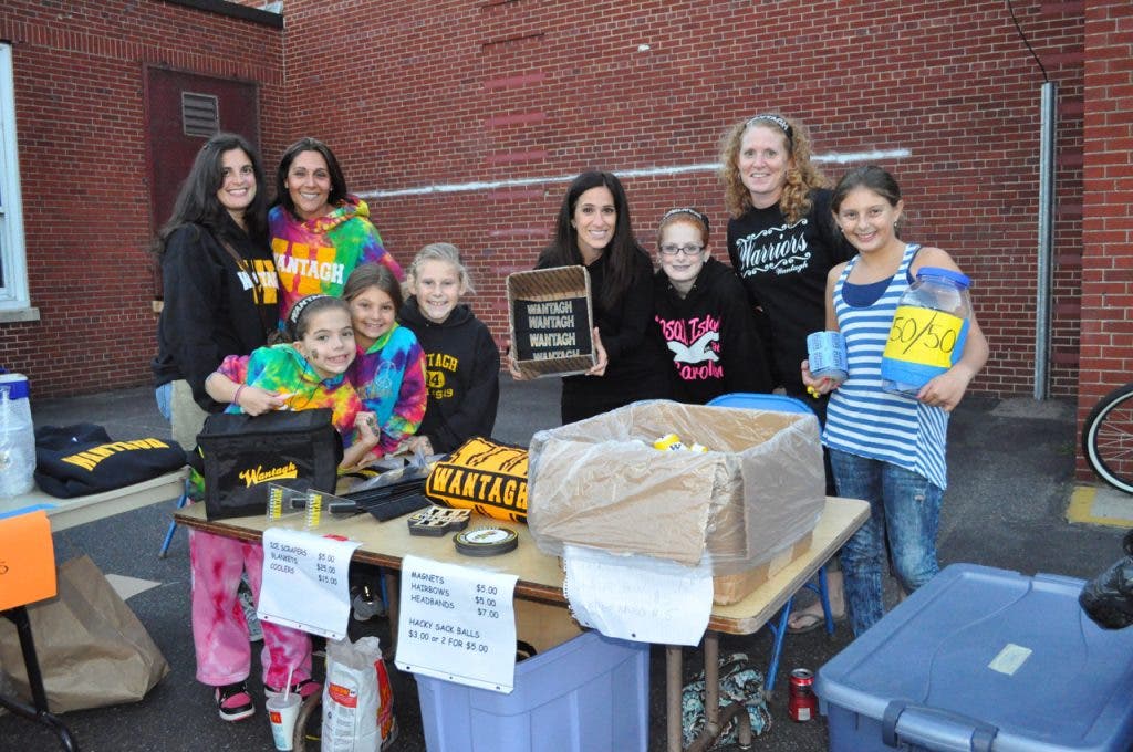 Wantagh Elementary School Holds Cinema Night | Wantagh, NY Patch