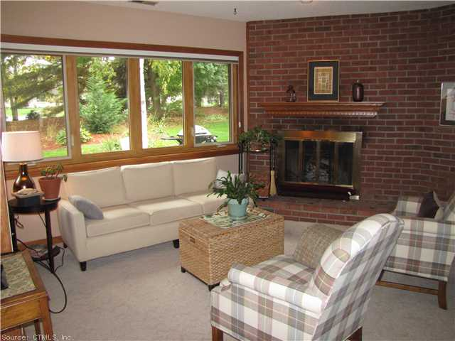 Water's Edge Condo Listed for $220,000 in Suffield | Suffield, CT Patch